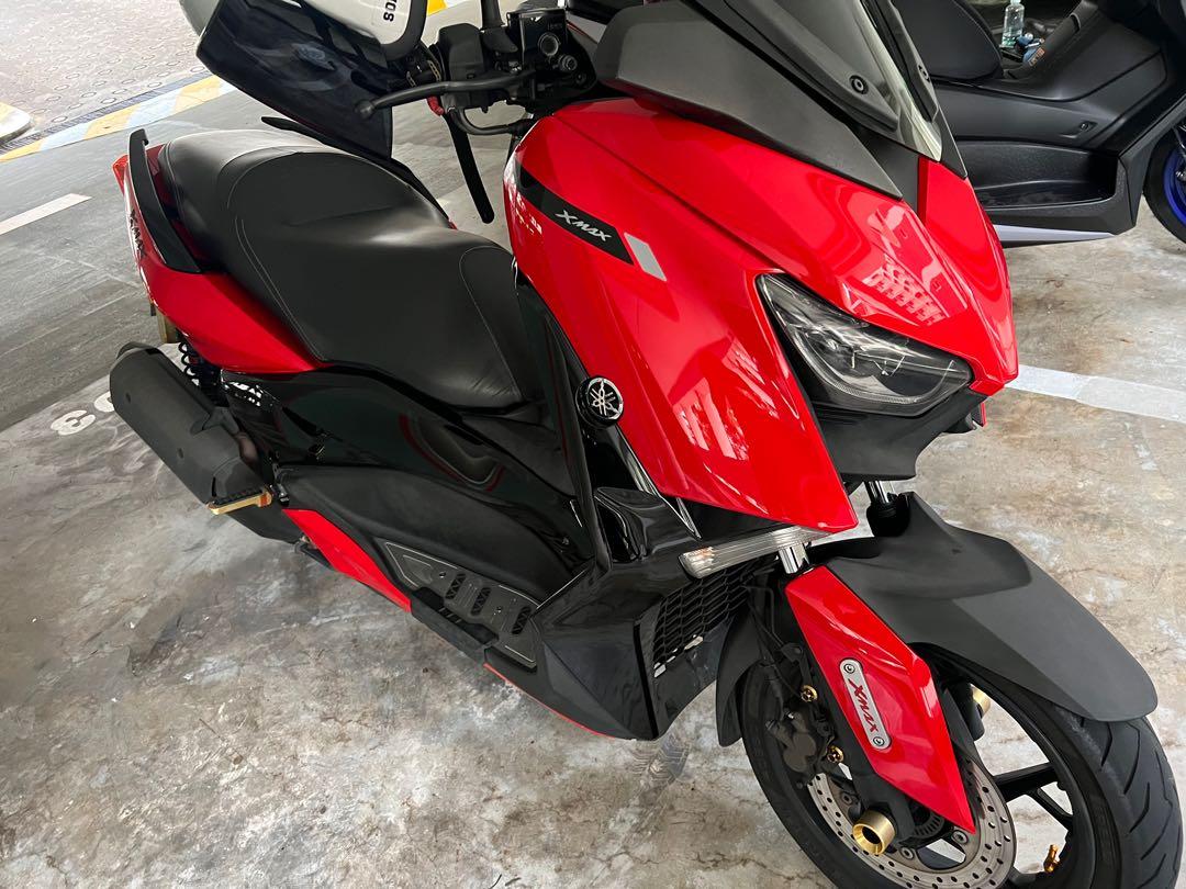 Xmax red glossy original Yamaha 2022, Motorcycles, Motorcycle ...