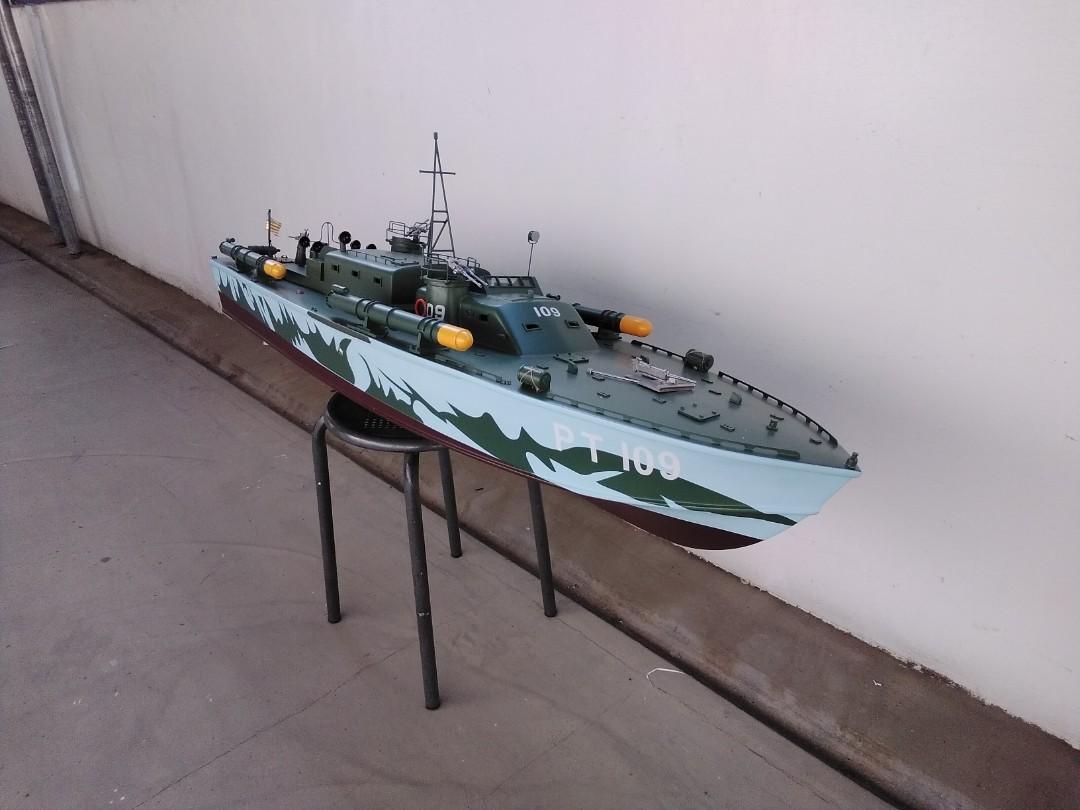 52" RC SCALE MODEL JFK TORPEDO GUN BOAT PT 109 ARTR 26CC PETROL GAS ...