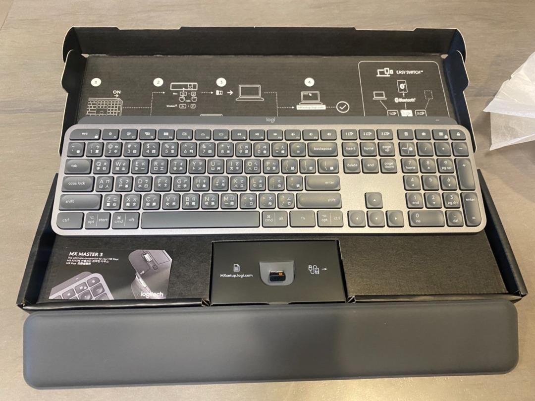 羅技 Logitech MX Keys 無線鍵盤（附手托 ）全尺寸 台灣注音版, 電腦及科技產品, 電腦周邊產品, 電腦滑鼠及相關產品在旋轉拍賣