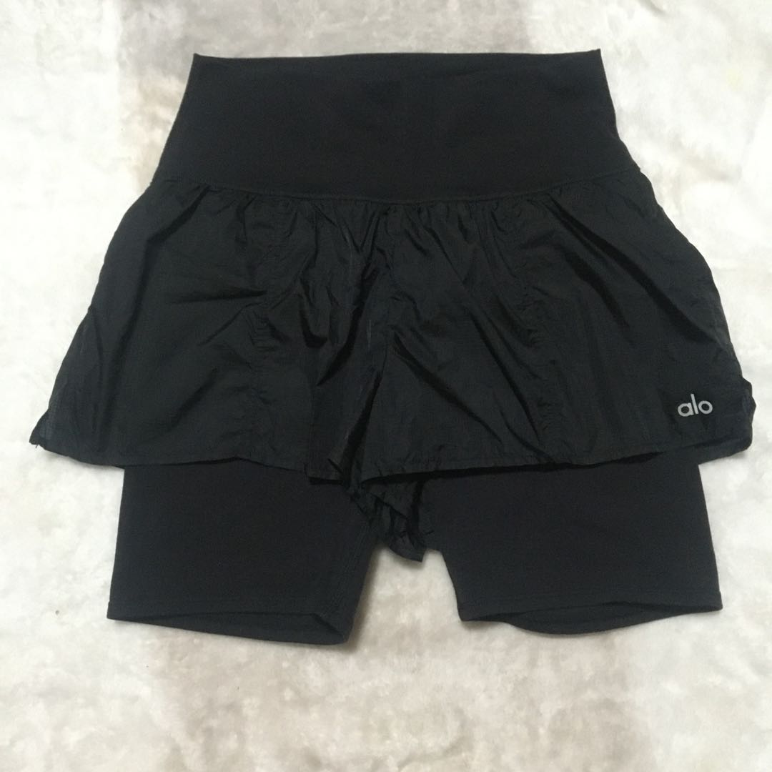 Alo circuit highwaist short, Women's Fashion, Activewear on Carousell