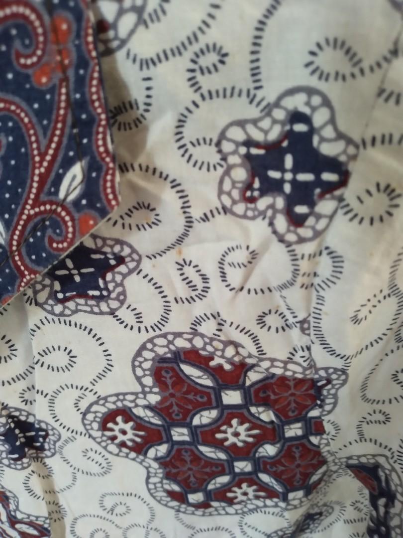 Batik putih lengan panjang, Fesyen Wanita, Pakaian Wanita, Atasan di ...