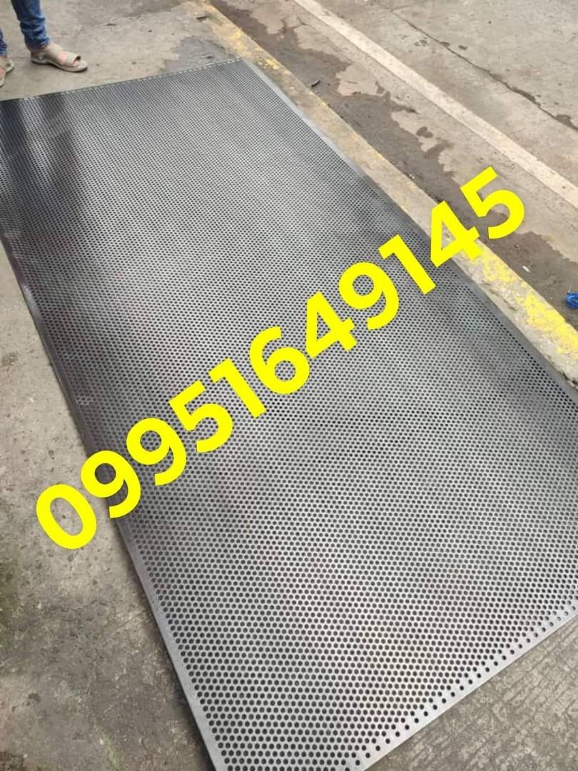 BI Perforated Sheet, Commercial & Industrial, Construction Tools ...