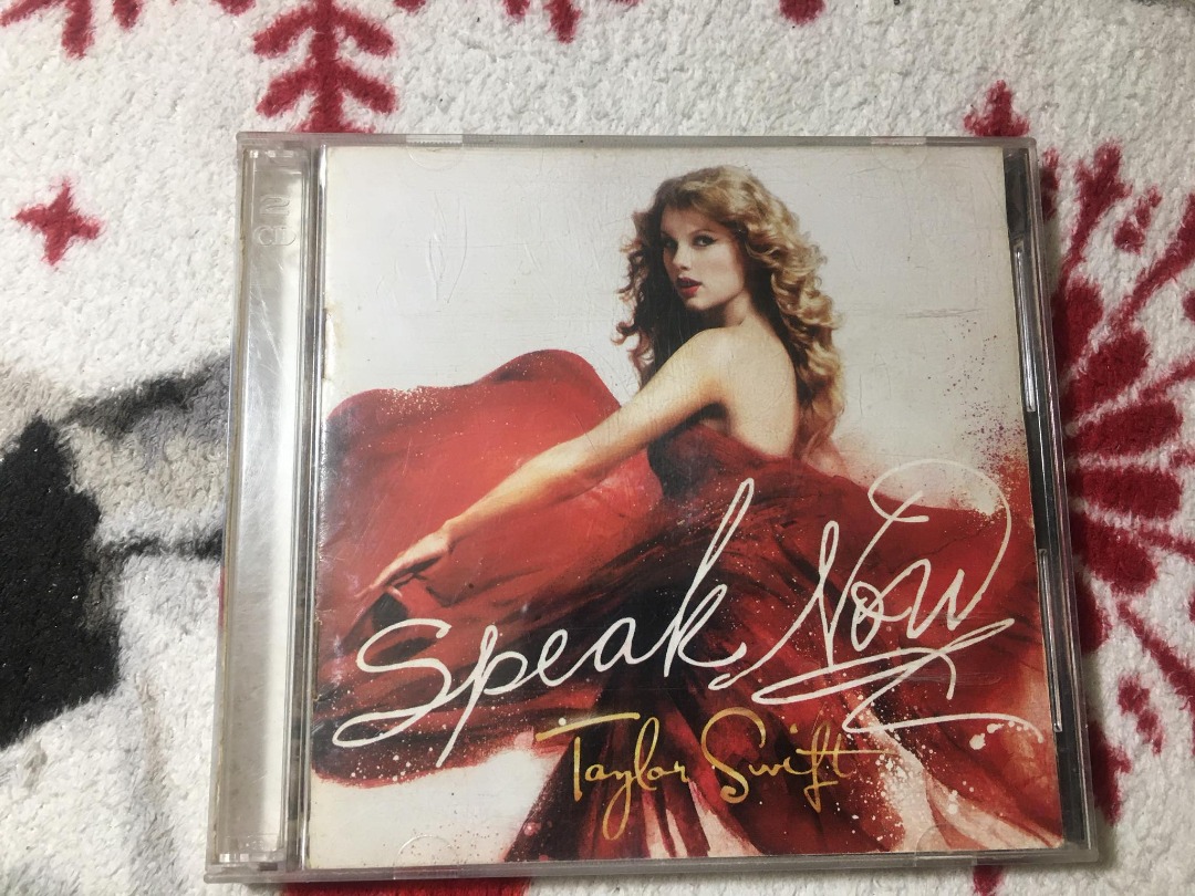Taylor Swift Speak Now deluxe Edition, Hobbies & Toys, Music & Media ...