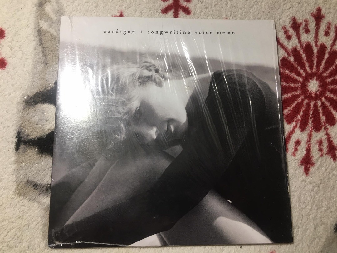 Taylor Swift Cardigan 7" Gold Vinyl (Limited Edition), Hobbies & Toys ...