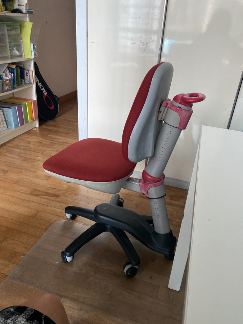 Comf pro chair for kids, Babies & Kids, Baby Nursery & Kids Furniture ...