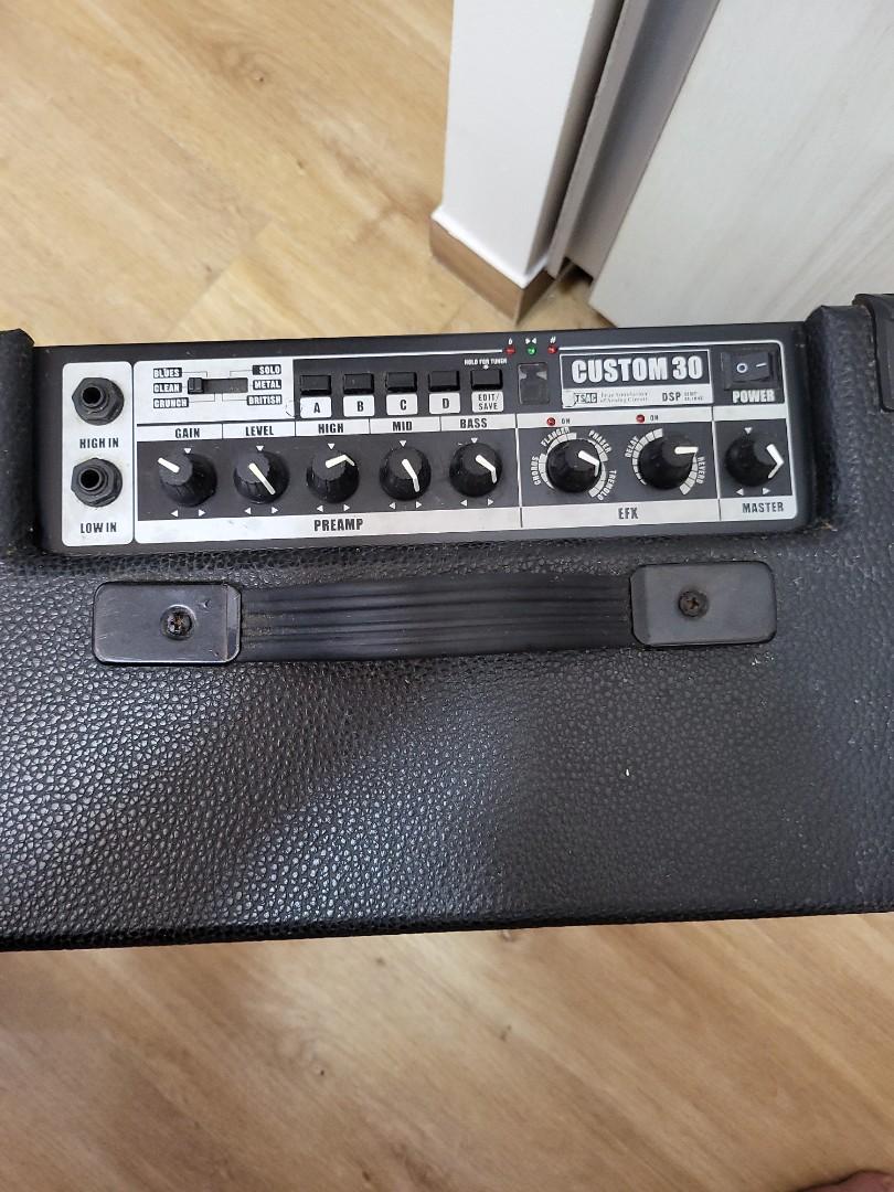 Davis Guitar amplifier custom 30, Hobbies & Toys, Music & Media ...
