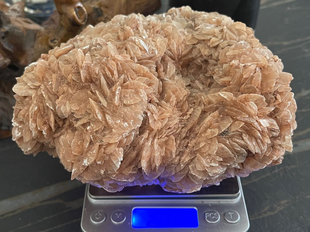 Desert rose stone over 2 kg, Hobbies & Toys, Memorabilia & Collectibles ...