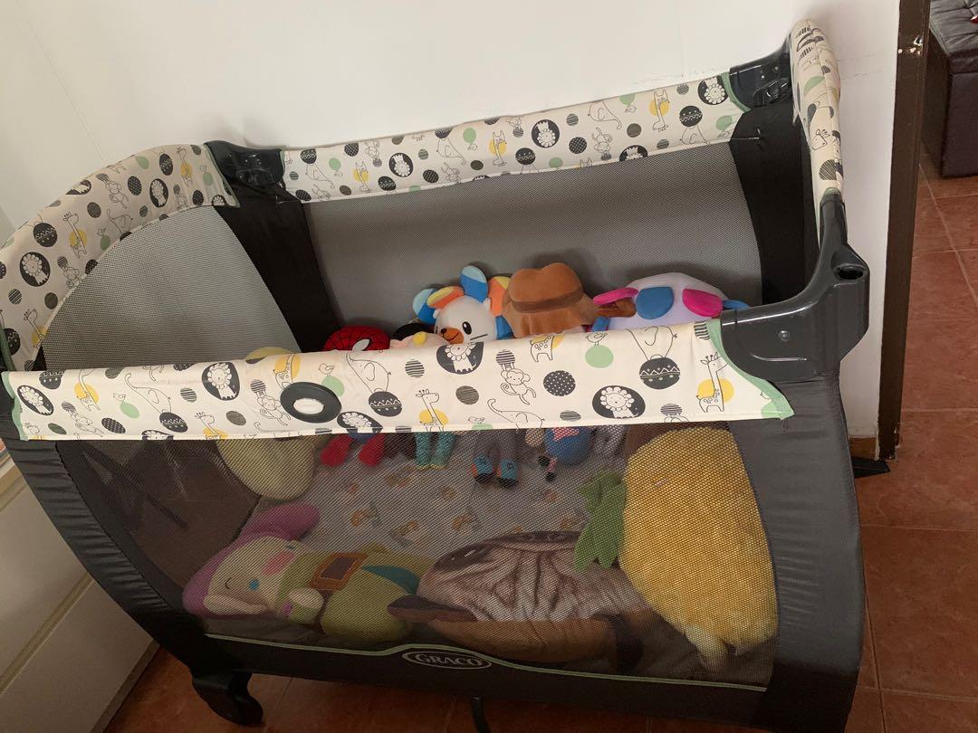 Graco Play pen and Cot, Babies & Kids, Baby Nursery & Kids Furniture ...