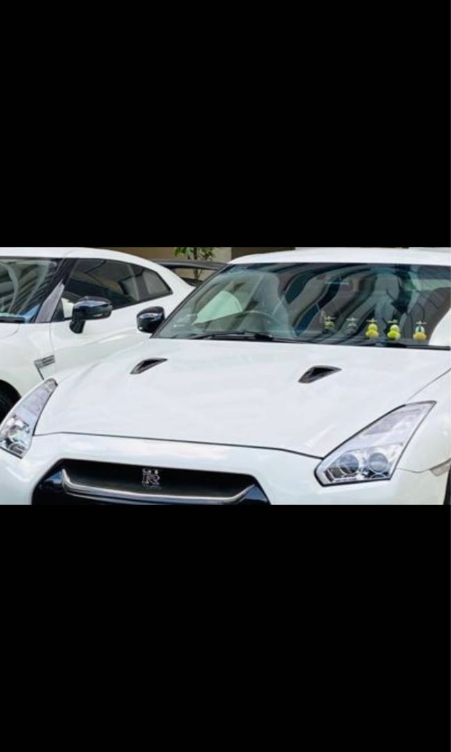 Gtr stock bonnet, Car Accessories, Accessories on Carousell