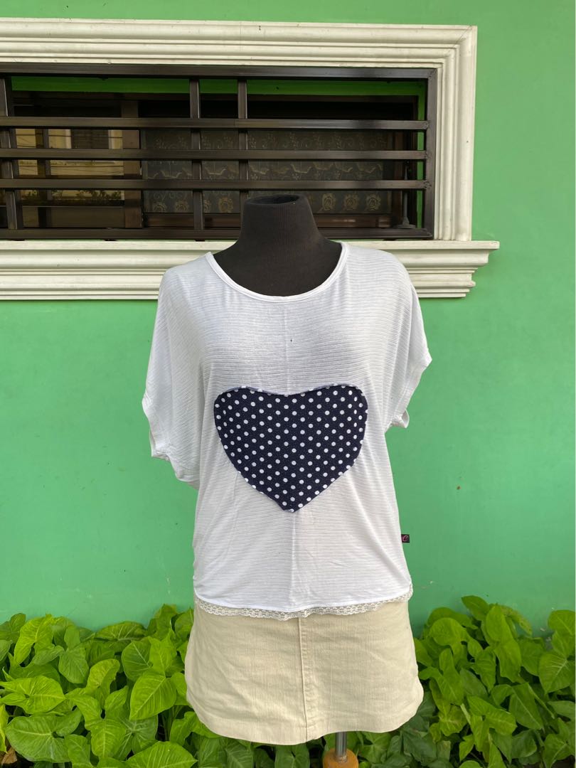 Hanging Top, Women's Fashion, Tops, Others Tops on Carousell