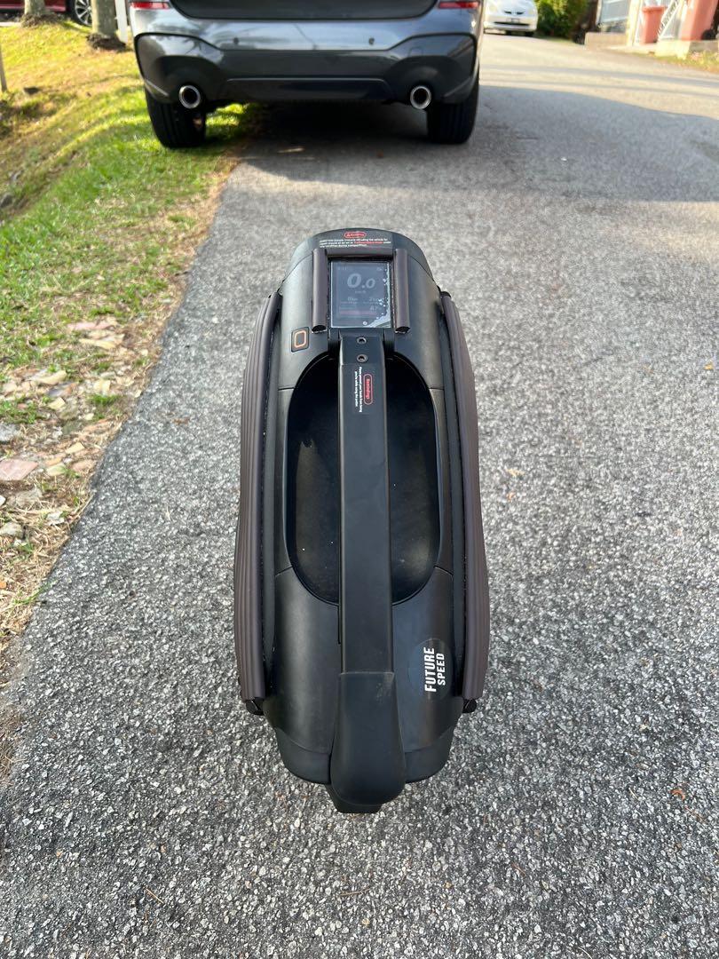 Inmotion v12 HS, Sports Equipment, Sports & Games, Skates, Rollerblades ...