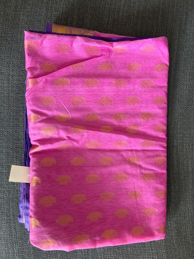 Kain Sari, Women's Fashion, Dresses & Sets, Traditional & Ethnic wear ...