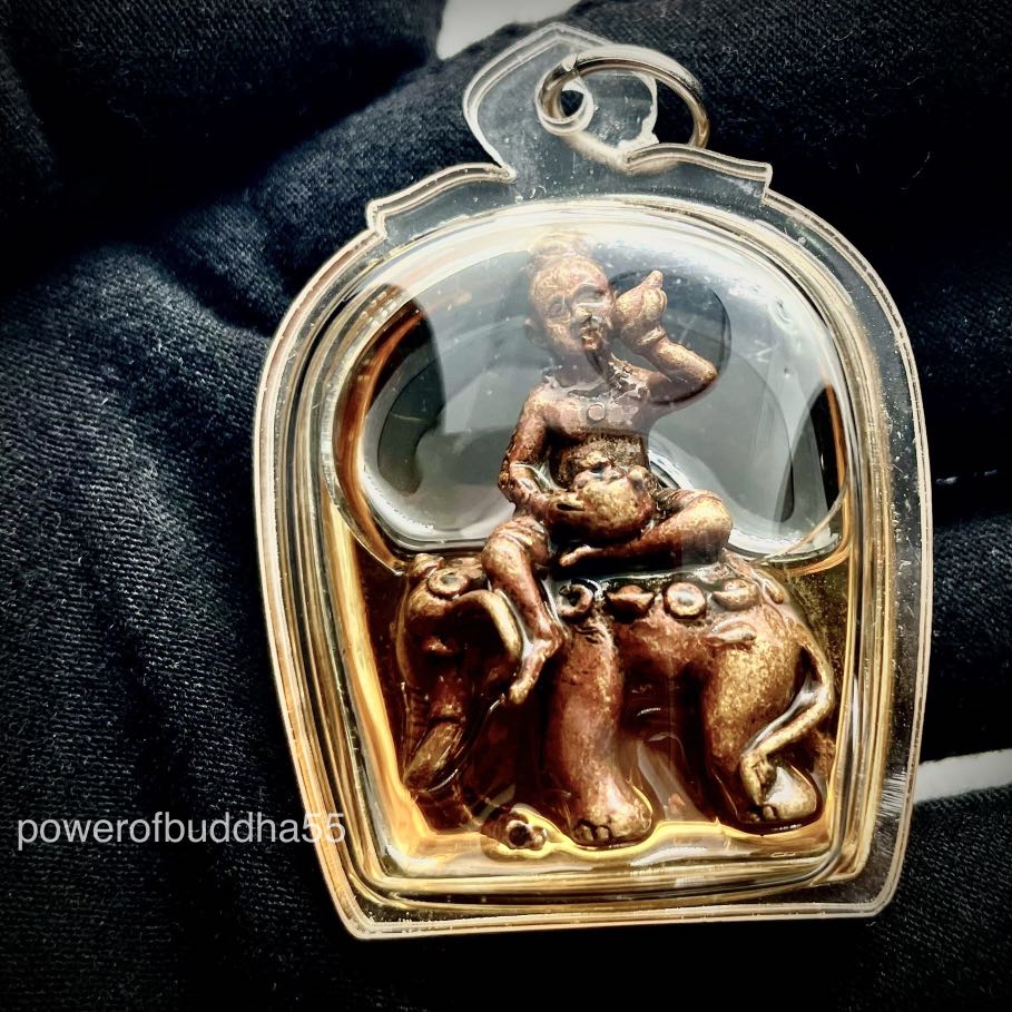 Kuman Thong with Lucky Conch Shell Riding Elephant Oil in Casing Thai ...