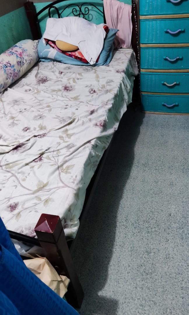LF: (1) Male Bedspacer in Brgy. Langgam, San Pedro City, Laguna ...
