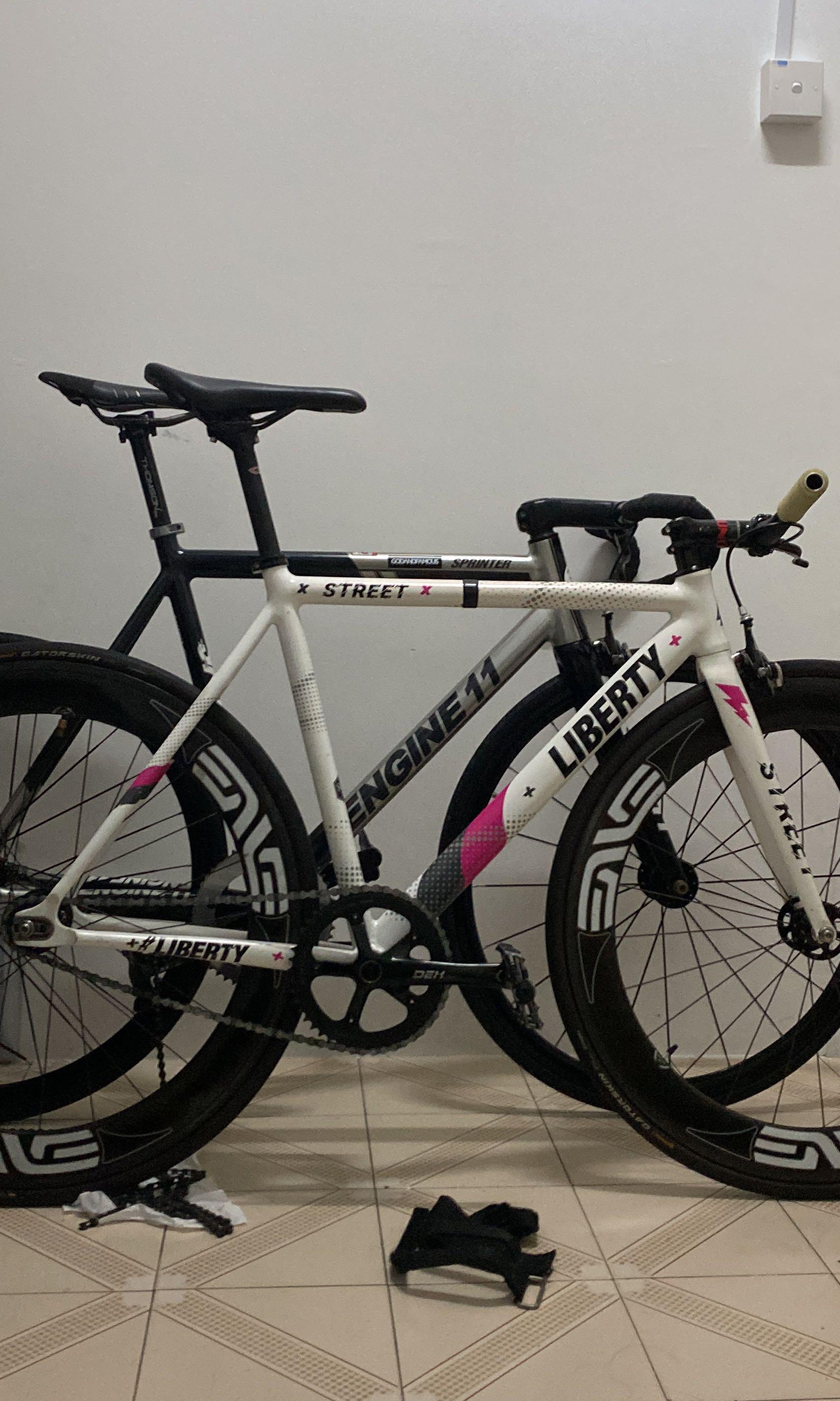 Liberty street V3 frameset, Sports Equipment, Bicycles & Parts ...