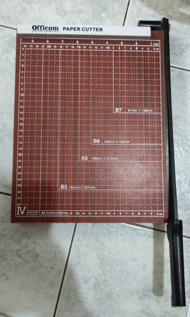 Officom Paper Cutter (A4), Hobbies & Toys, Stationary & Craft, Craft ...