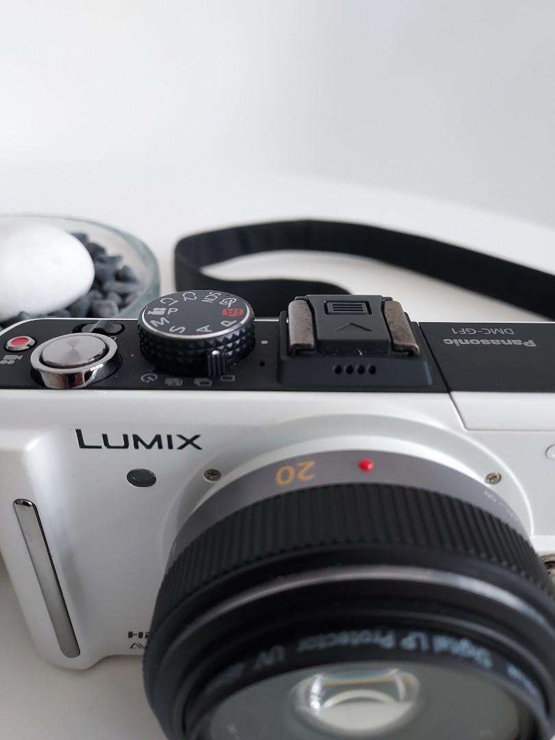Panasonic Lumix WHITE GF1 20mm, Photography, Cameras on Carousell
