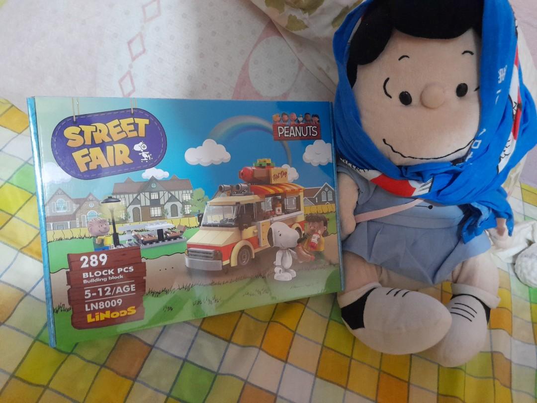 Peanuts Snoopy Lucy Linus Linoos Street Fair Lego, Hobbies & Toys, Toys ...