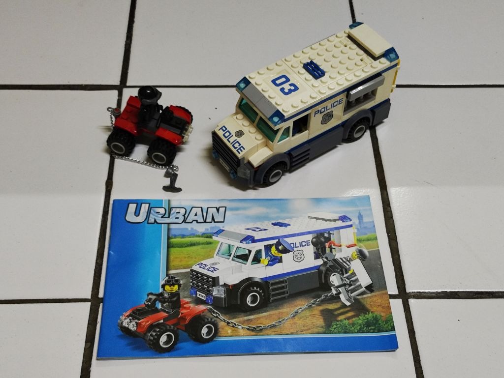 Police Van with ATV Building Blocks, Hobbies & Toys, Toys & Games on ...