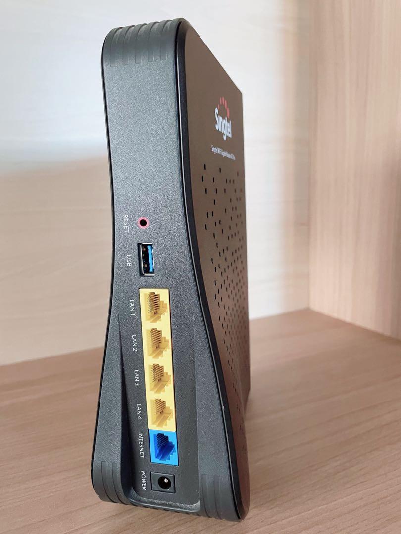 Singtel WiFi Gigabit AC Router and Optical Network Router, Computers ...