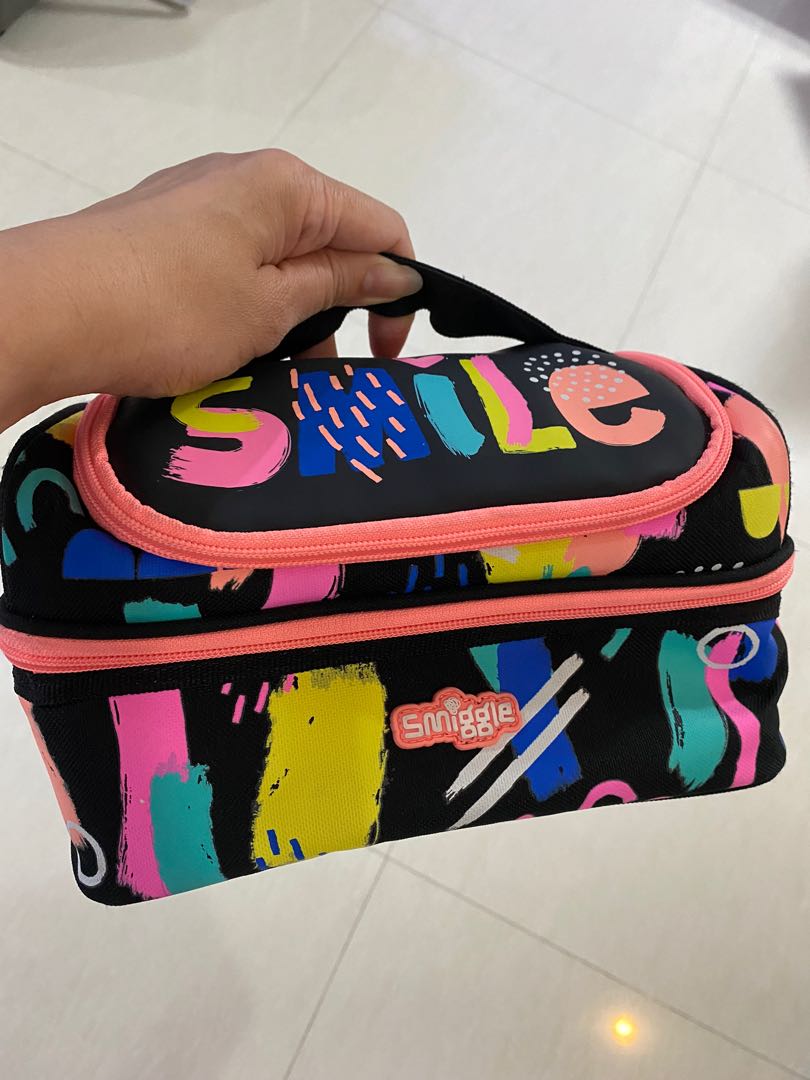 Smiggle Lunch box Bag, Men's Fashion, Footwear, Sneakers on Carousell