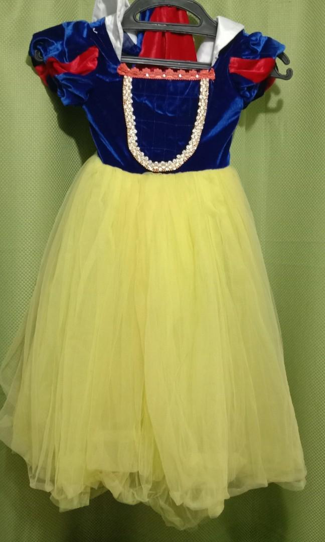 Snow White Costume, Babies & Kids, Babies & Kids Fashion on Carousell