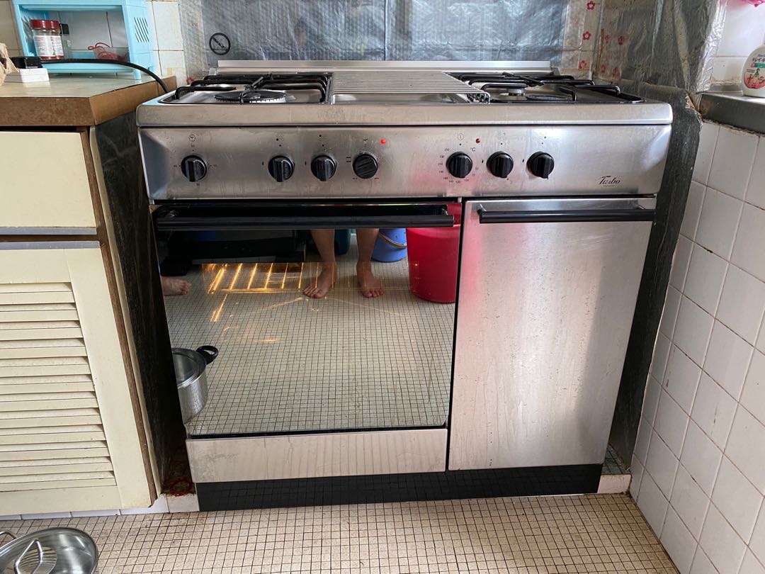 Moving Out Sales: Turbo Icanto Free Standing Cooker With Electric Oven ...
