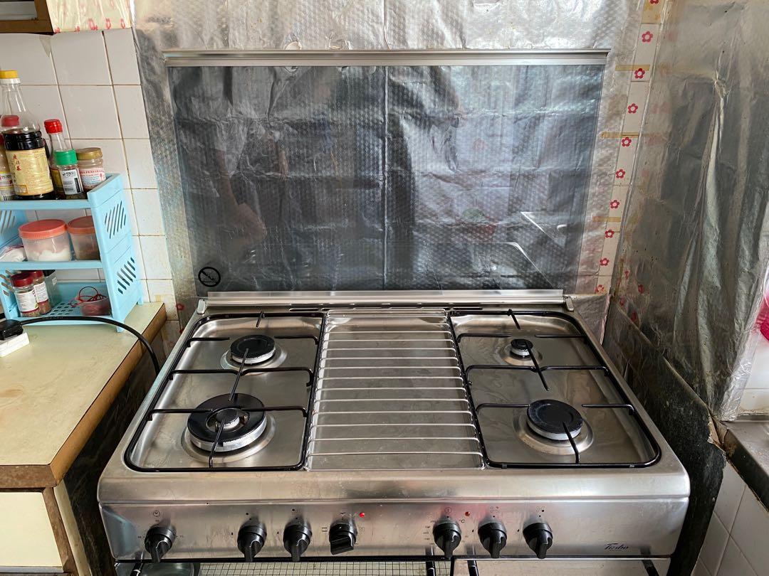 Moving Out Sales: Turbo Icanto Free Standing Cooker With Electric Oven ...