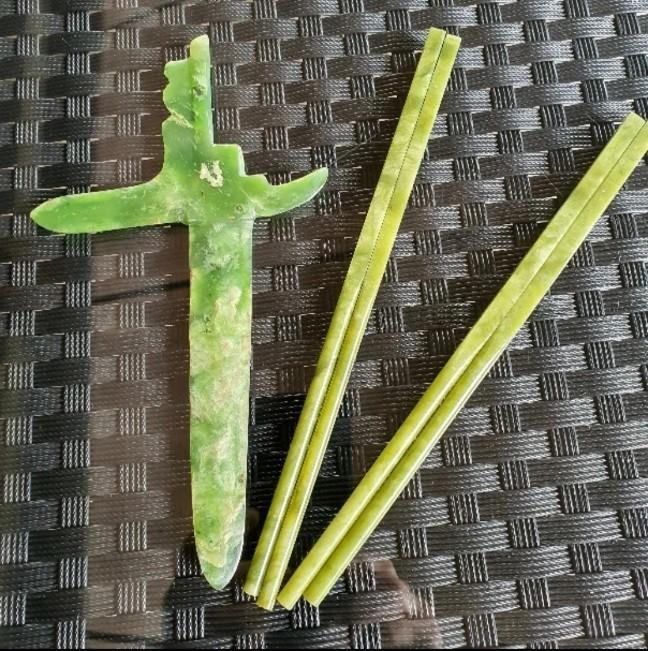 Vintage jade dagger & chopsticks, Hobbies & Toys, Memorabilia ...