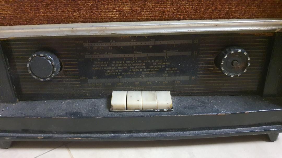 Vintage old tube radio, Hobbies & Toys, Memorabilia & Collectibles ...