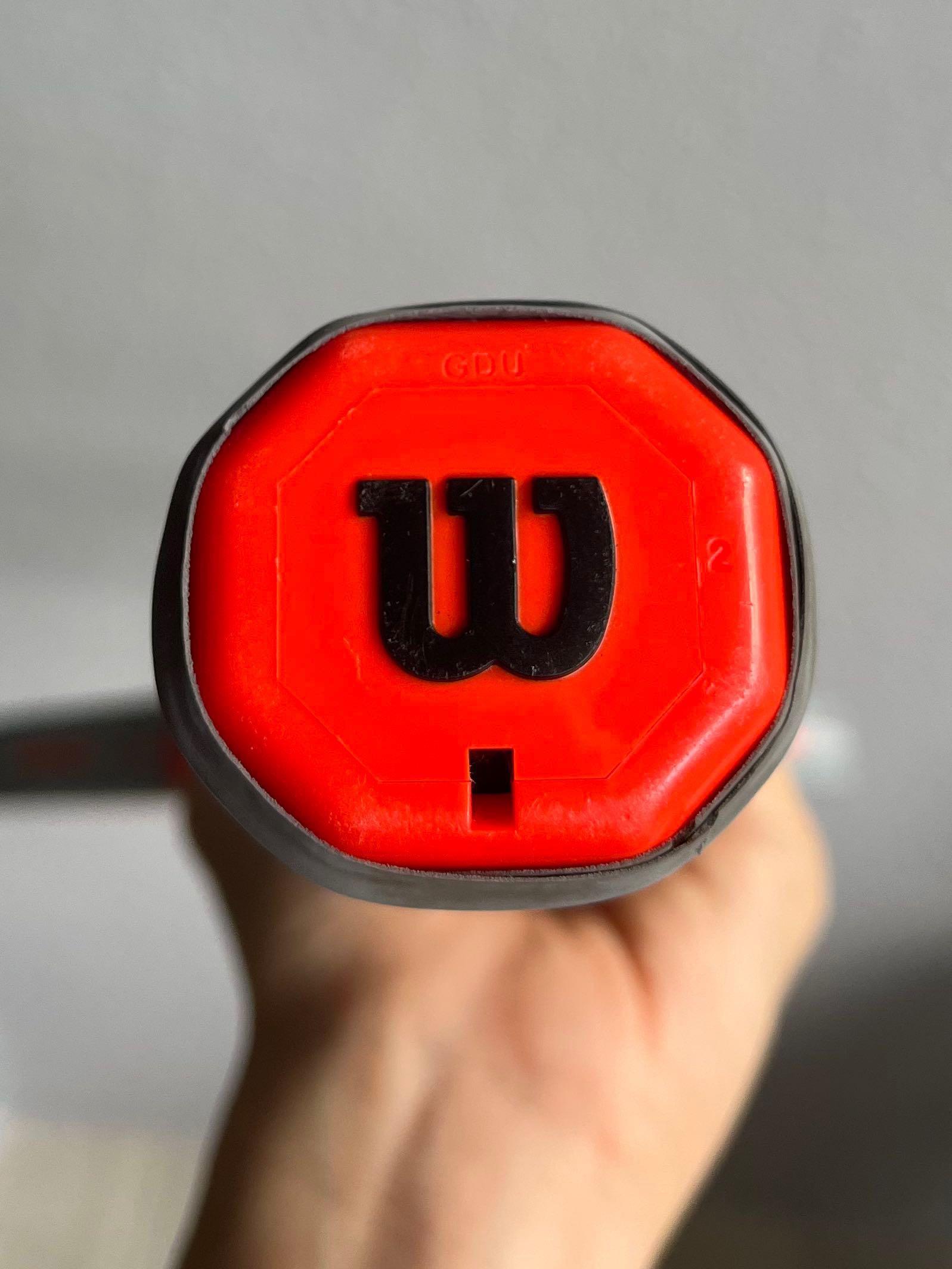 Wilson Clash 100 V1, Sports Equipment, Sports & Games, Racket & Ball ...