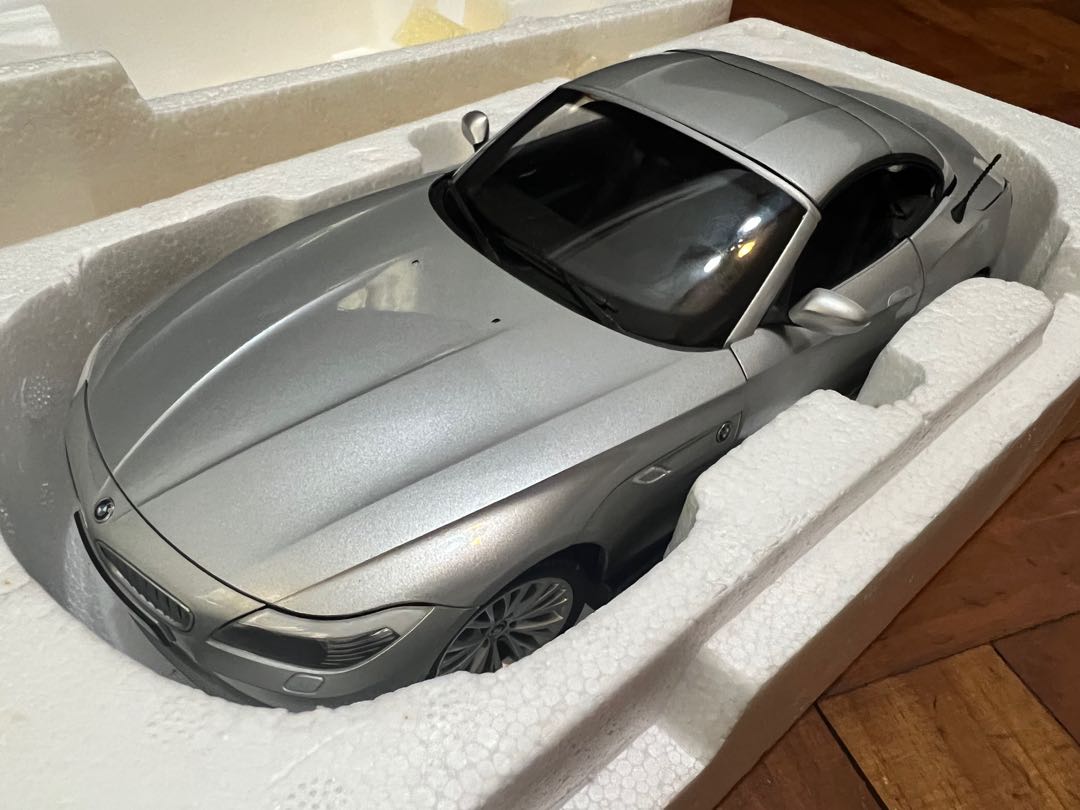 1/18 Kyosho BMW Z4, Hobbies & Toys, Toys & Games on Carousell