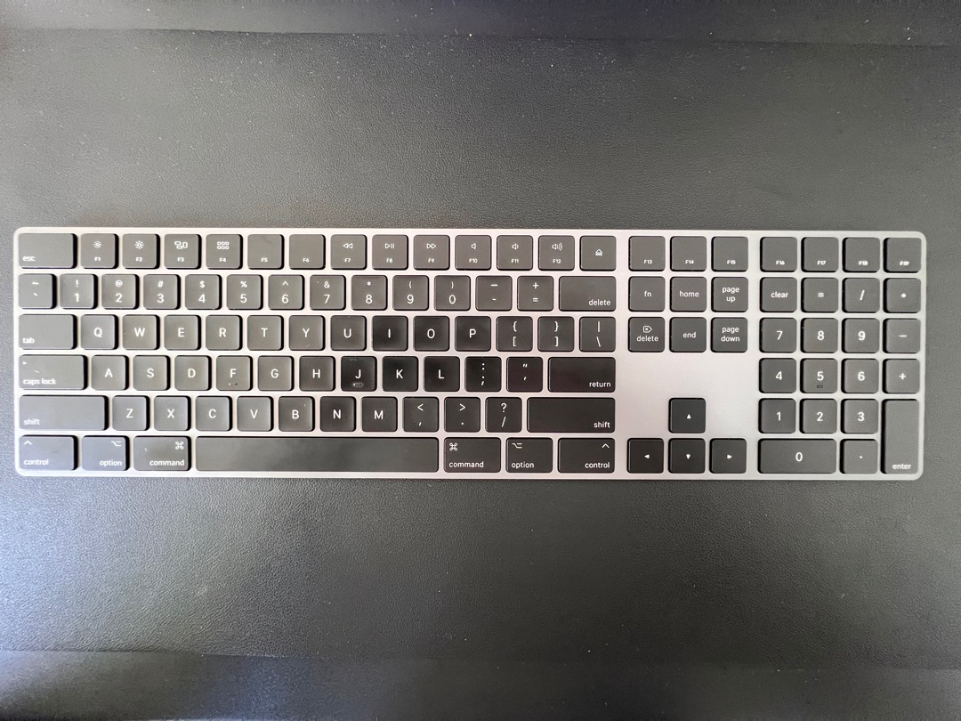 Almost New Apple Magic Keyboard with Numeric Keypad, Computers & Tech, Parts & Accessories ...