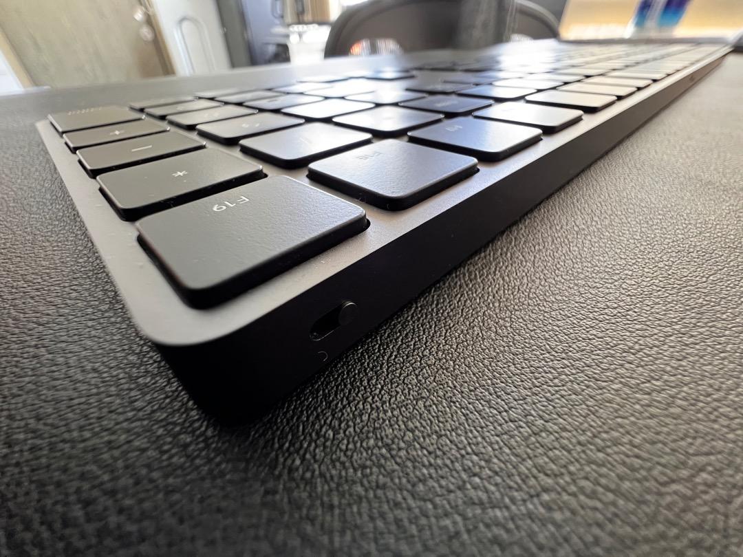 Almost New Apple Magic Keyboard with Numeric Keypad, Computers & Tech ...