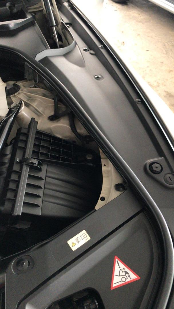 BMW (bonnet) fastening clip n pin, Car Accessories, Accessories on ...