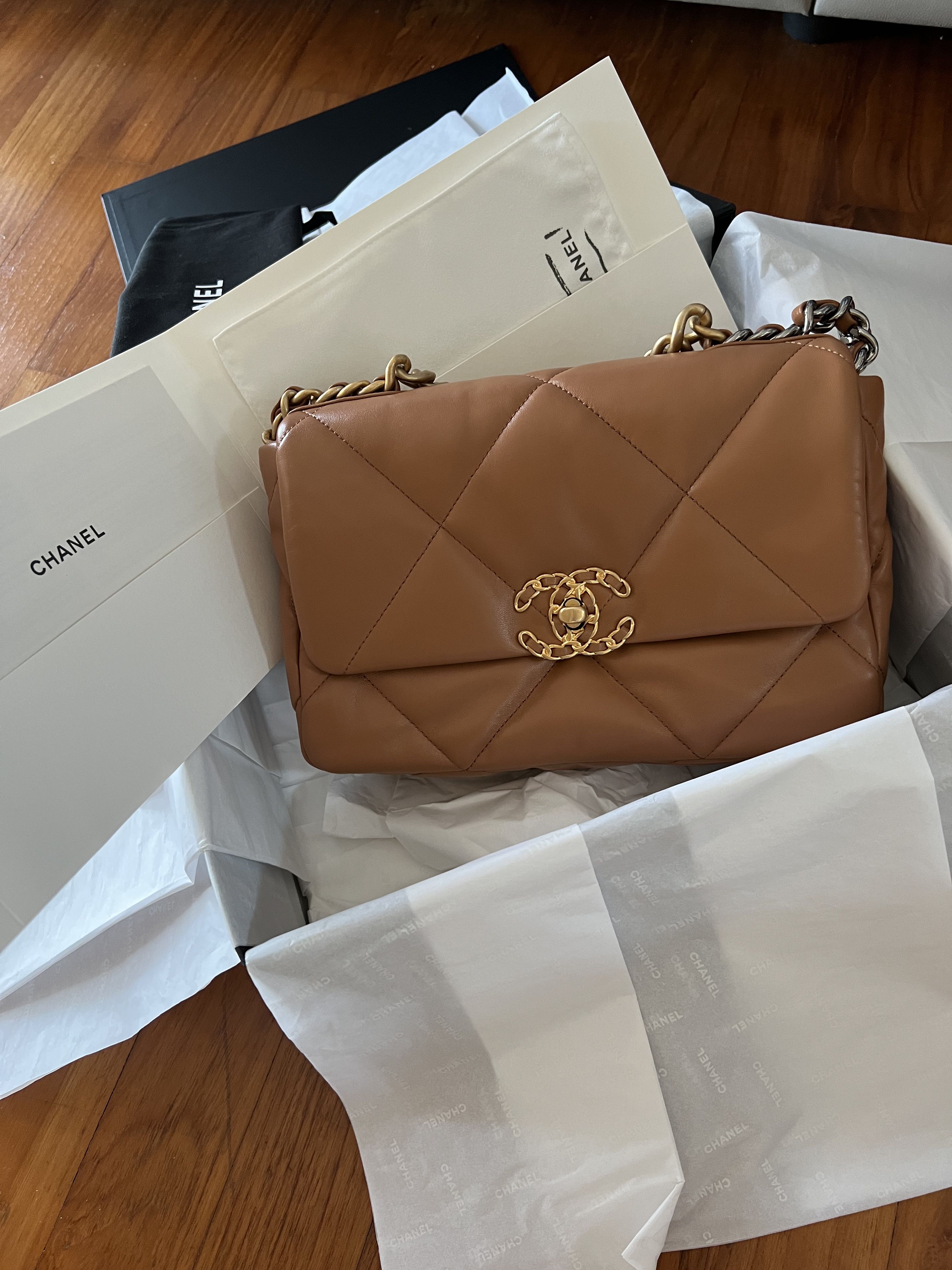 BNIB Chanel 19 Small *Limited Edition, Women's Fashion, Bags & Wallets ...