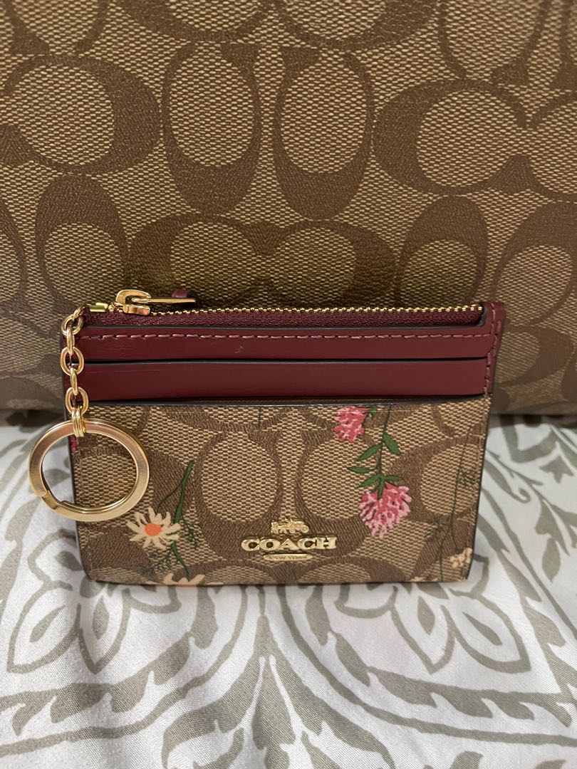Coach cardholder (authentic), Women's Fashion, Bags & Wallets, Wallets ...