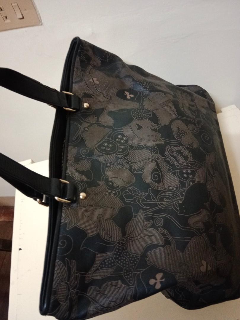 Folli Dollie tote bag, Women's Fashion, Bags & Wallets, Tote Bags on ...