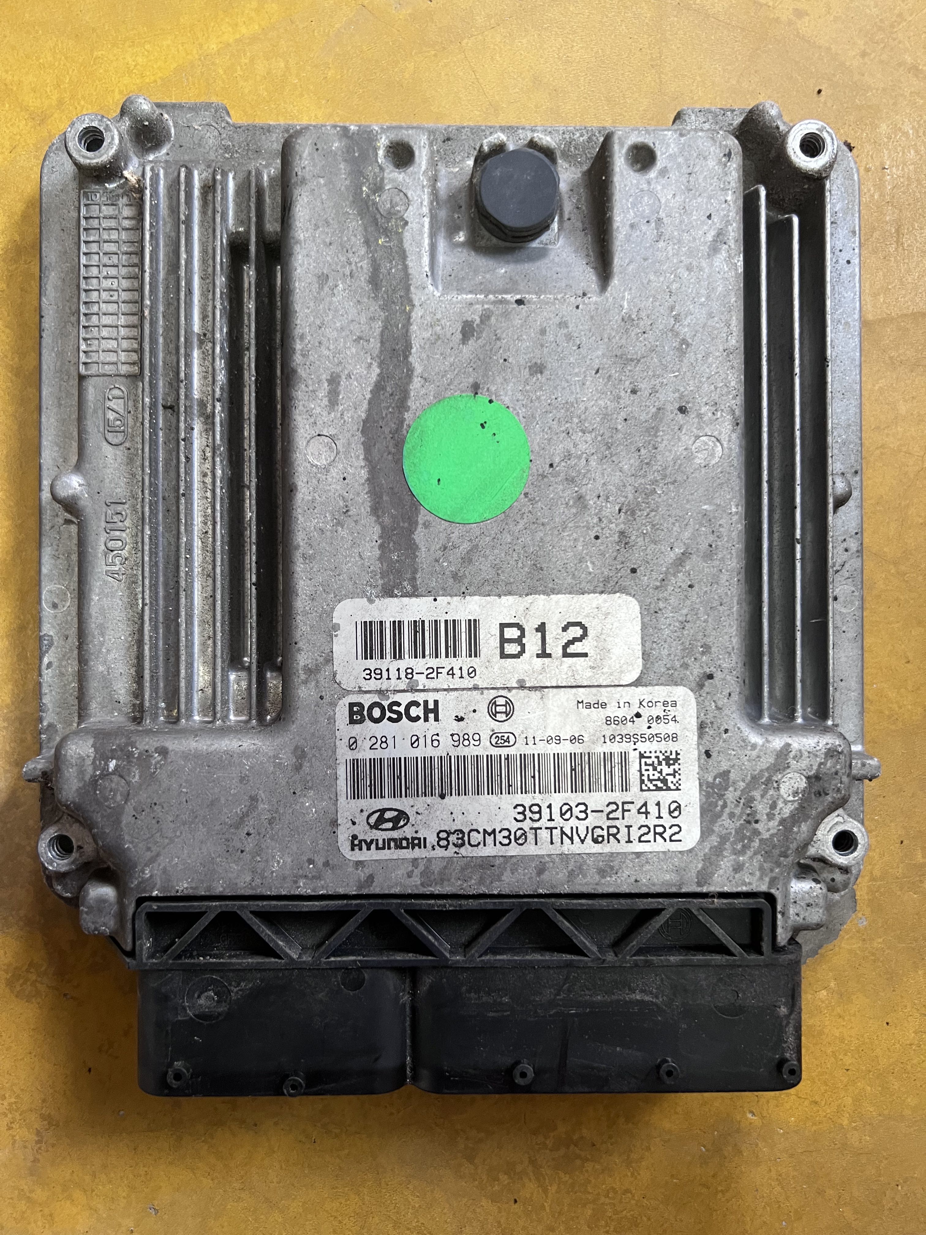 Hyundai Santa Fe CM 2.2 Diesel Genuine Electronic Control Unit (ECU ...