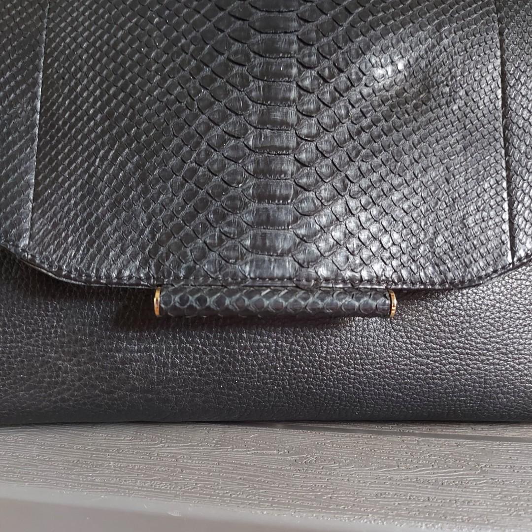 Kabasthorie Snake Skin Bag, Women's Fashion, Bags & Wallets, Purses ...