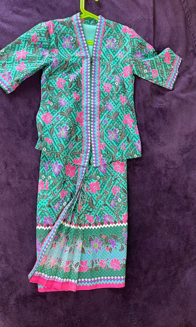 Costume SEWA RENT SEWA Stewardess Pramugari Kebaya MAS - Kostum 6-7 ...
