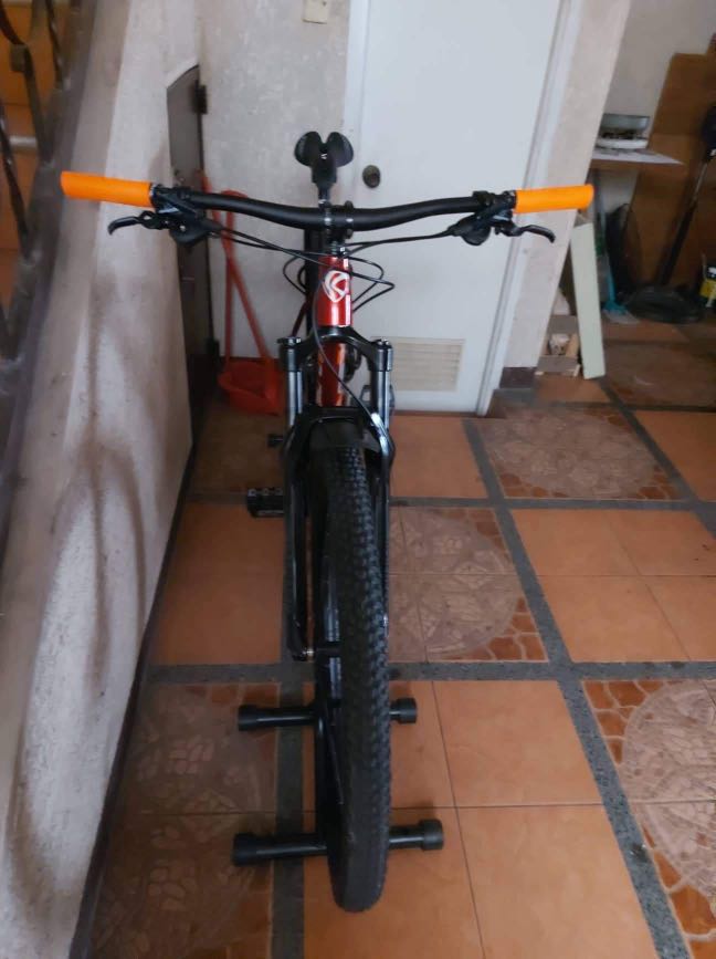 Keith Monster Red Medium 29er (negotiable) with free bell helmet ...