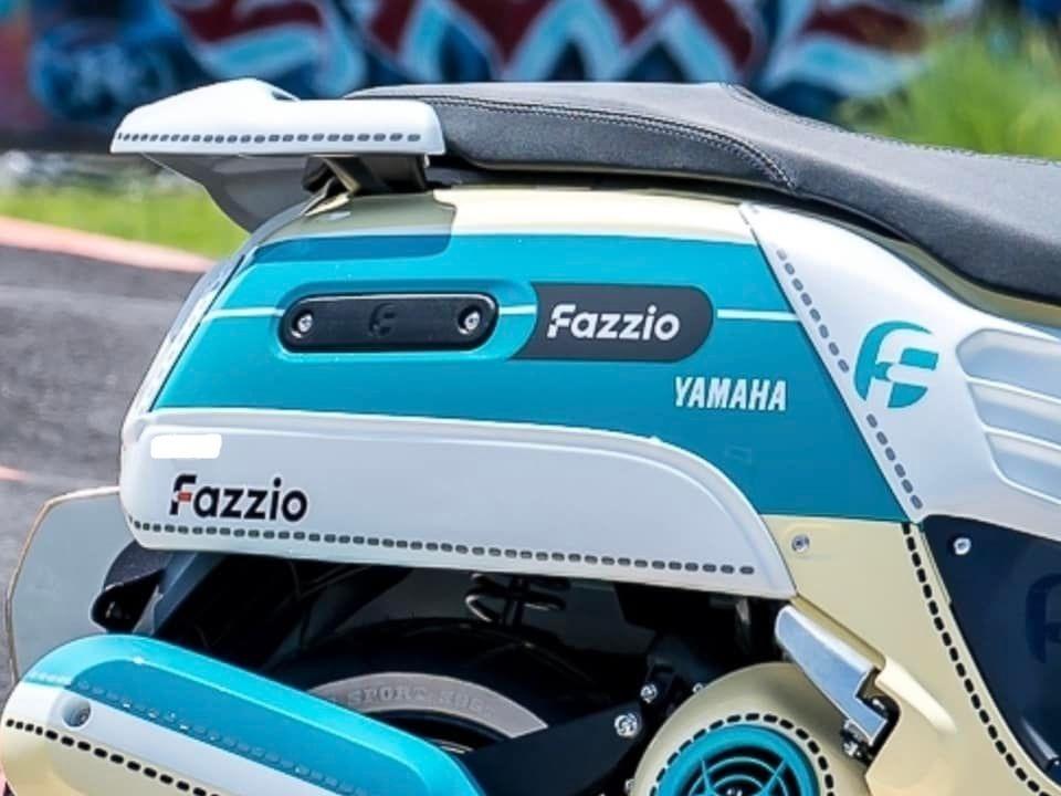 Moto Sammy Singapore Yamaha Fazzio 125 2022 Beige Blue Cover Set ...