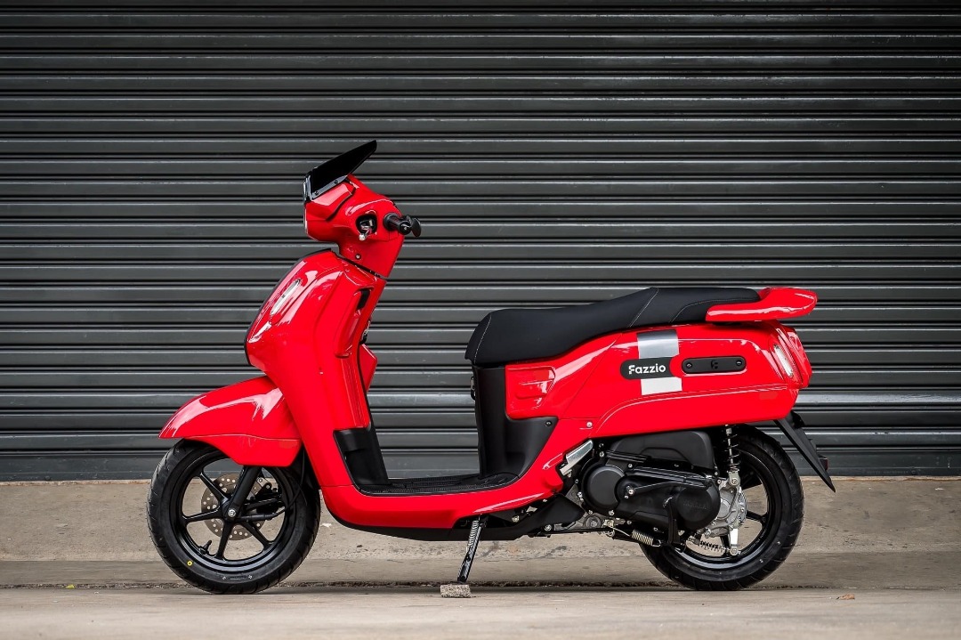 Moto Sammy Singapore Yamaha Fazzio 125 2022 Candy Red Cover Set ! Ready ...
