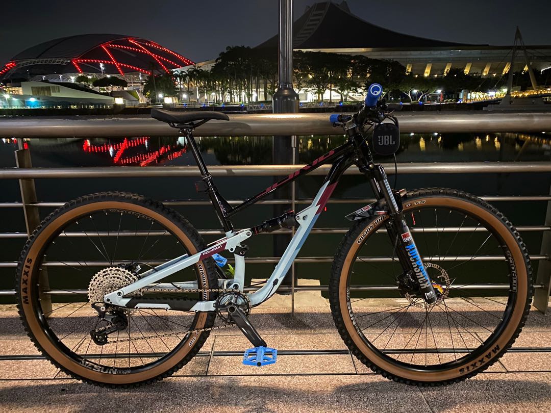 Polygon d7 2021 29er medium, Sports Equipment, Bicycles & Parts ...