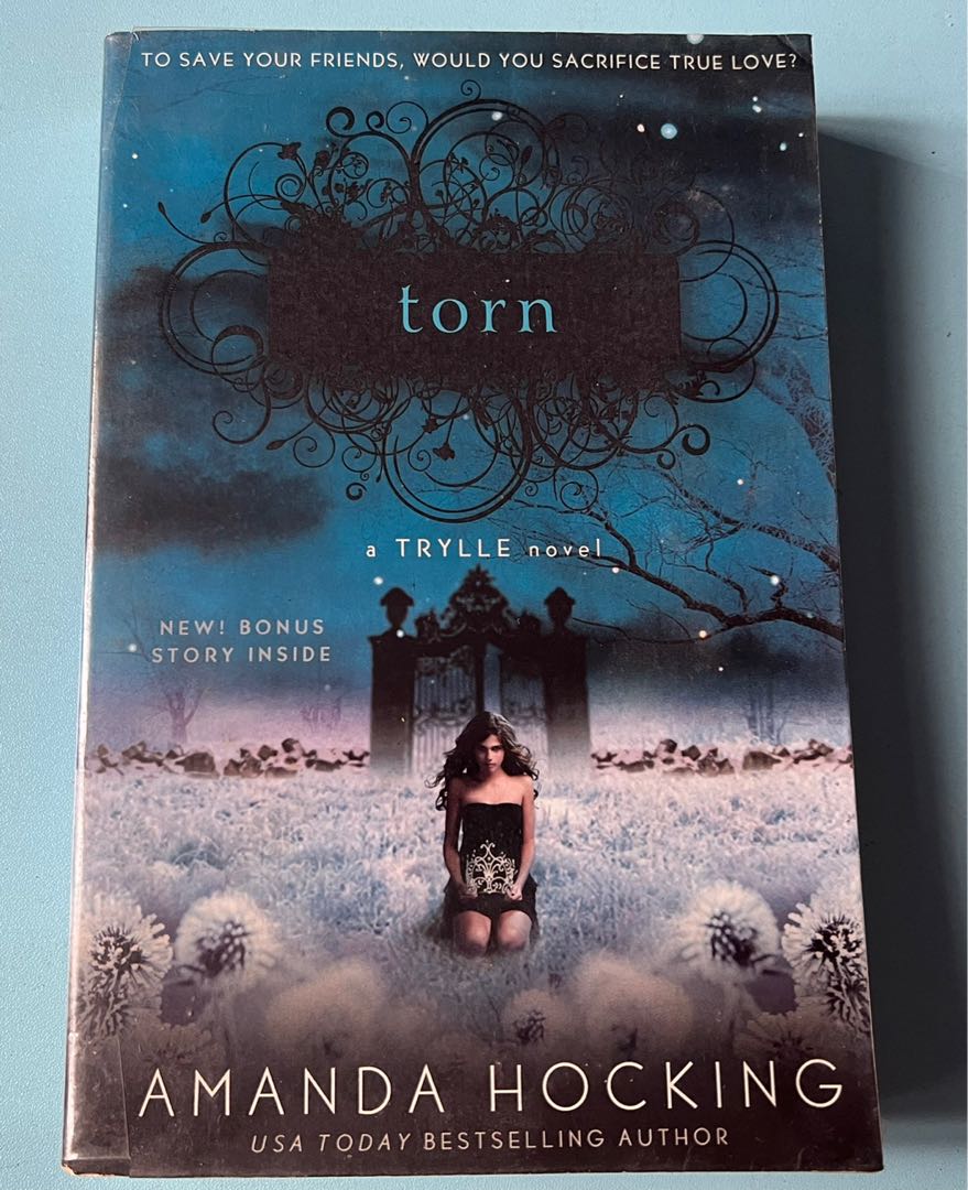 Pre-Loved Books: Torn by Amanda Hocking, Hobbies & Toys, Books & Magazines, Fiction & Non ...