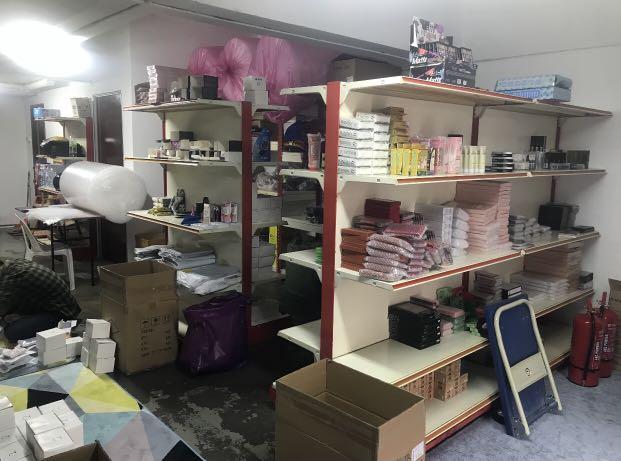 Rak besi Rak Kedai Kaunter Kedai Let Go, Furniture & Home Living ...