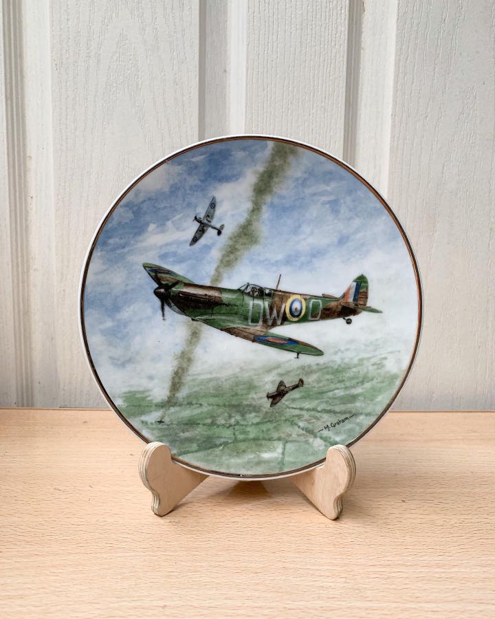 Supermarine Spitfire Deco plate by Martin Graham, Hobbies & Toys ...