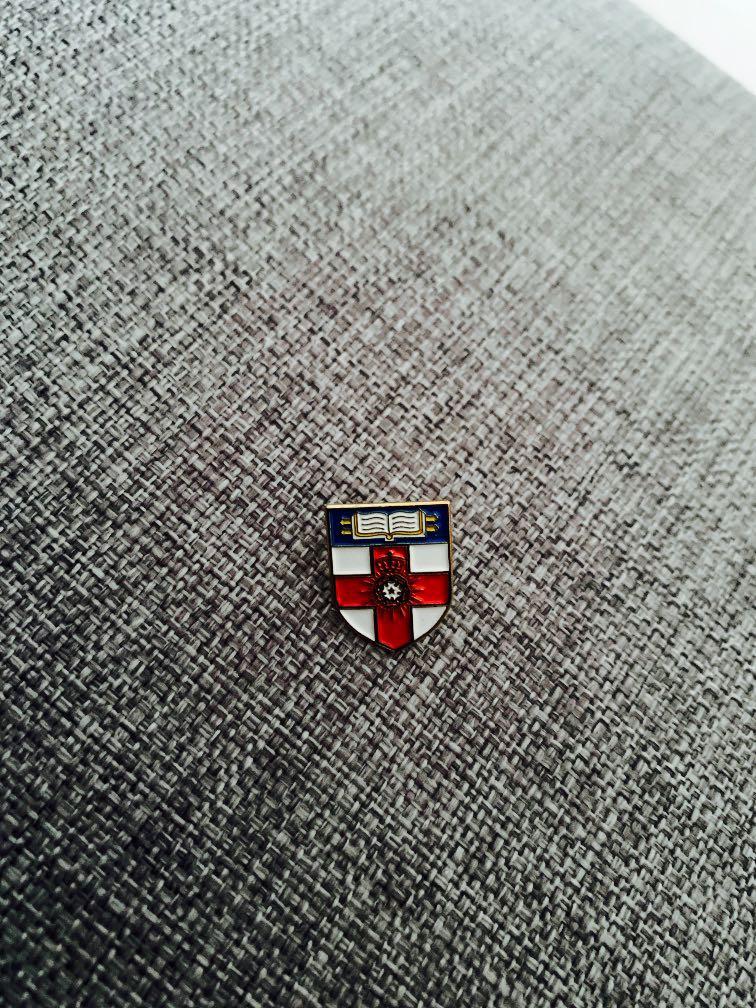 University of London Collar Pin, Hobbies & Toys, Memorabilia ...
