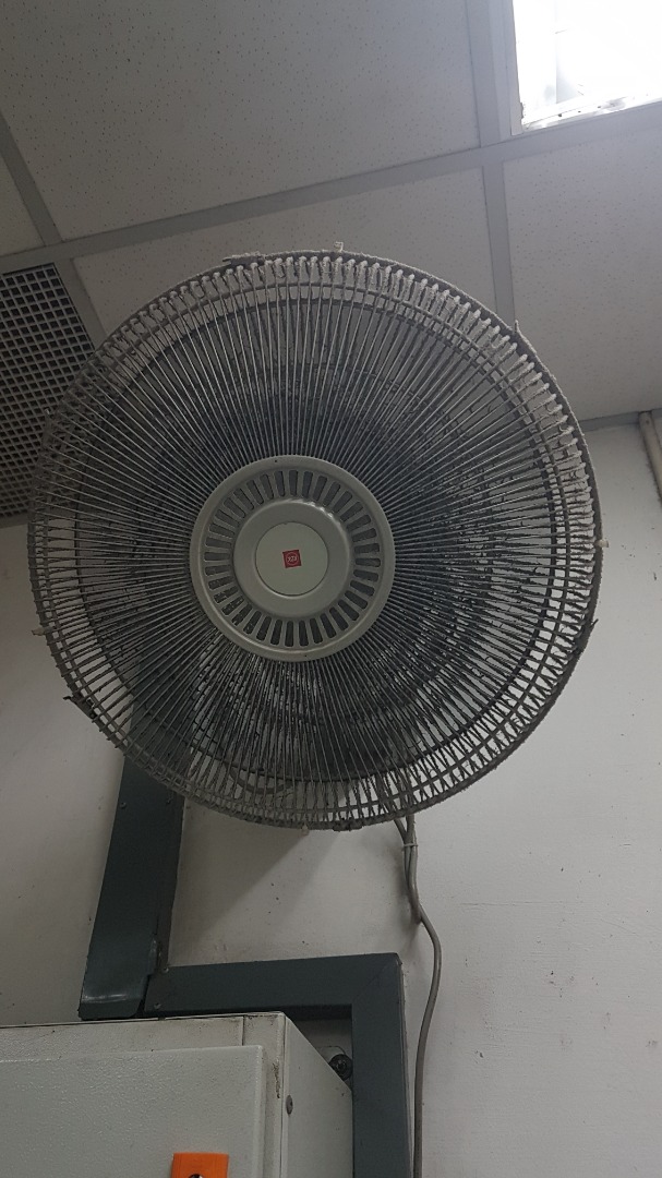 Used KDK 22inch industrial wall fan, Furniture & Home Living, Lighting ...